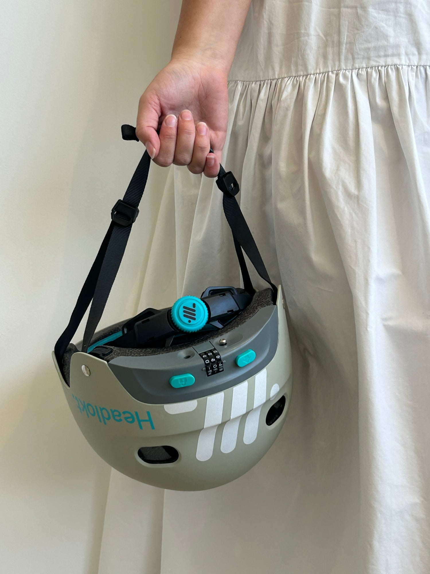 How to Use Your Secure Combination Lock Helmet - Step by Step Guide ...